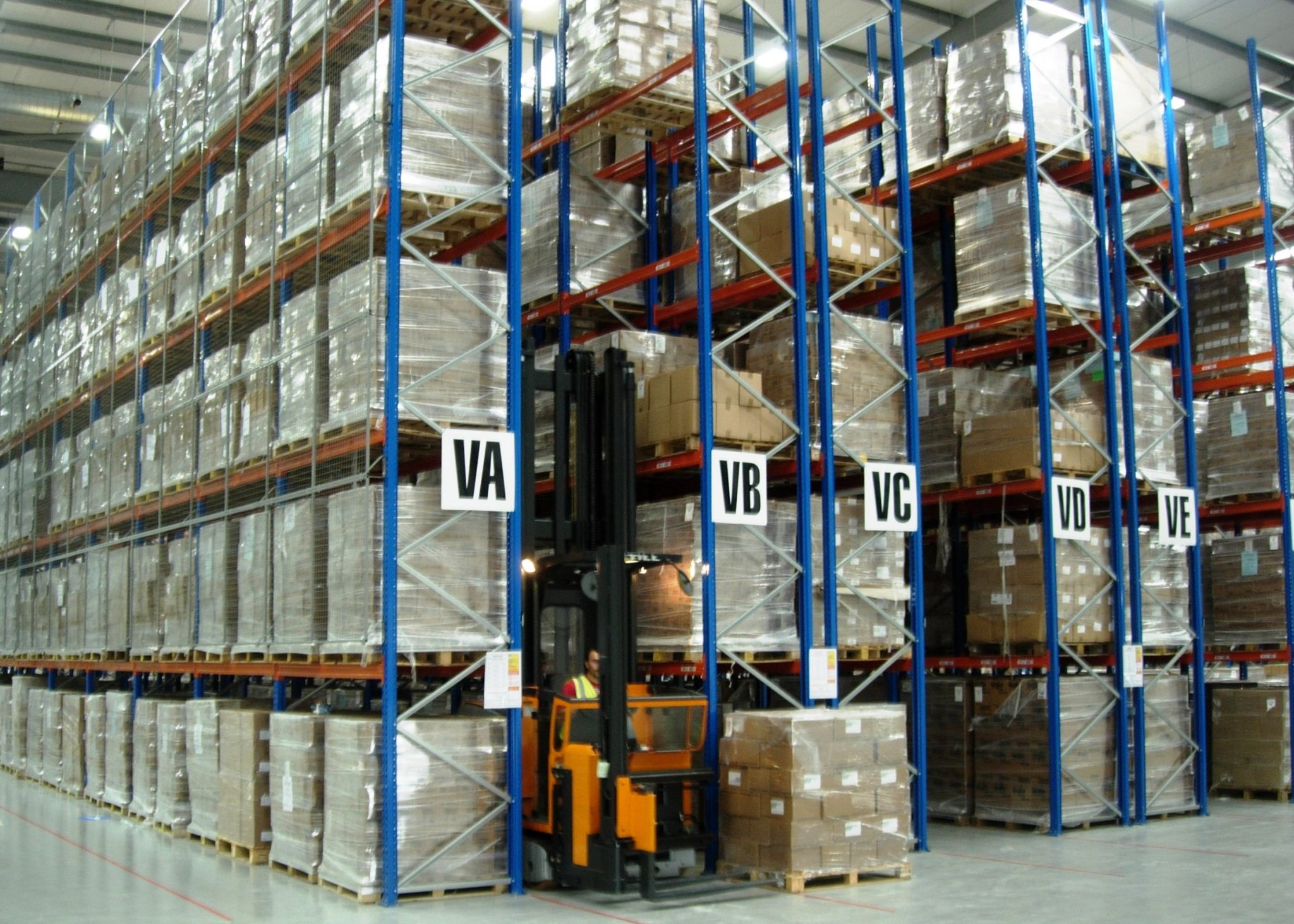 Why use pallet racking - Rapid Racking