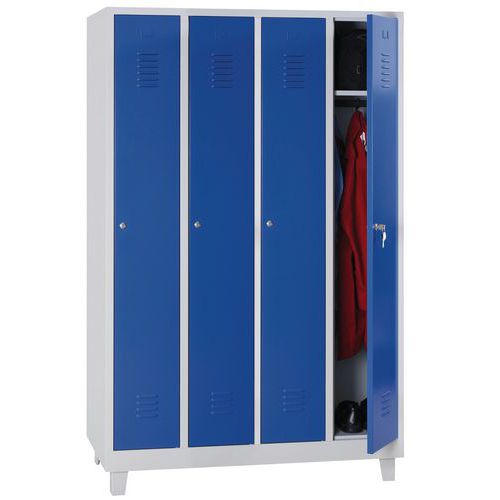 Clean Industry Locker - On feet - Rapid Racking