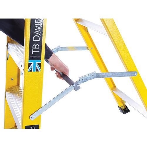 Fibreglass Step Ladder with 4-10 Steps - Rapid Racking
