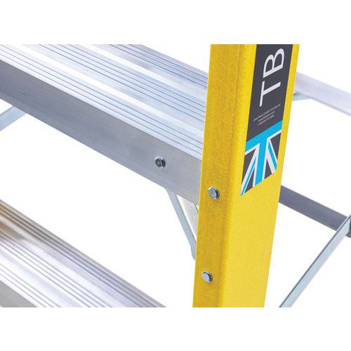 Fibreglass Step Ladder with 4-10 Steps - Rapid Racking