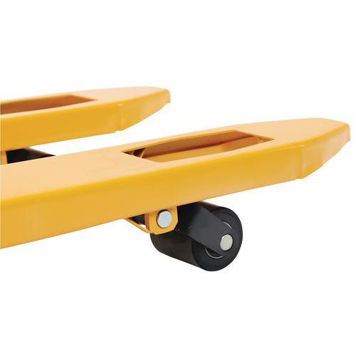 Hand Pallet Truck With Short 800mm Forks - 2000kg Capacity ...