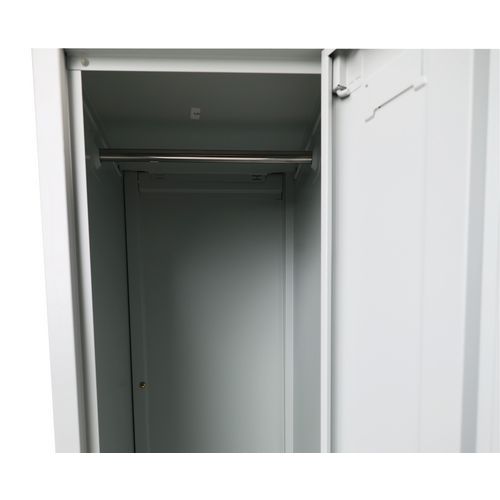 Multi-compartment locker - 3 columns - Rapid Racking