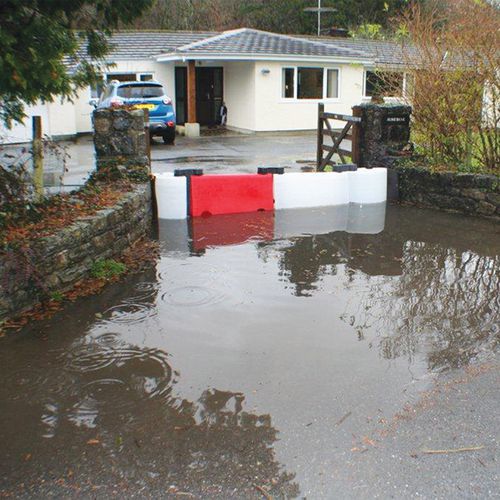 Self-Filling Flood Defence Barrier - Rapid Racking